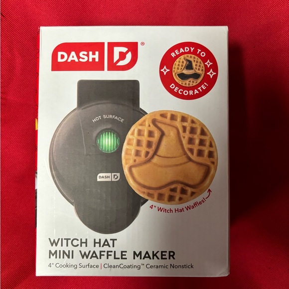 Kitchen | Dash Witch Hat Mini Waffle Maker | Poshmark